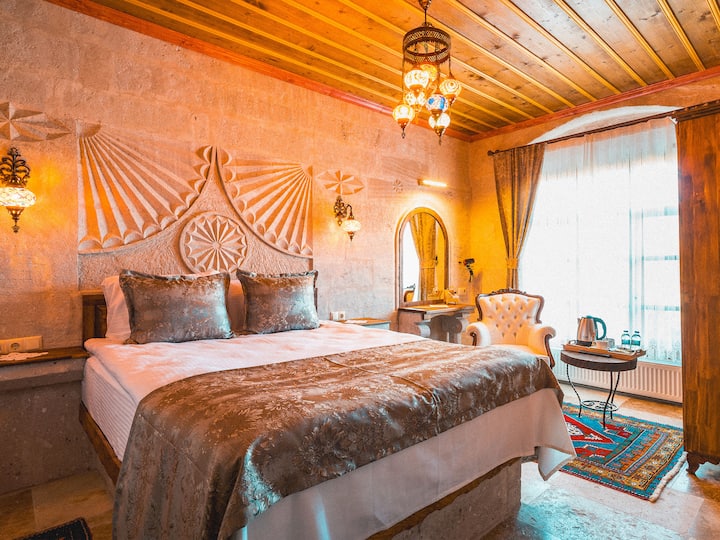 Hanzade Deluxe Stone Room-signifies Noble Origin - Nar