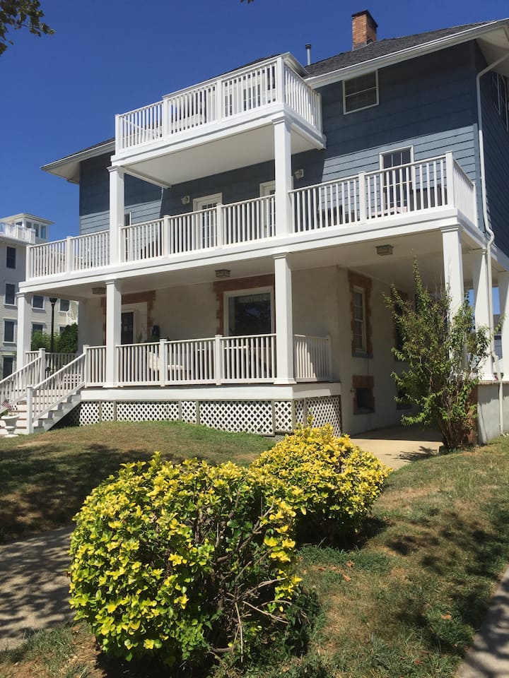 Asbury Park - 5 Min Walk To Beach
Bring Your Dog! - Asbury Park, NJ