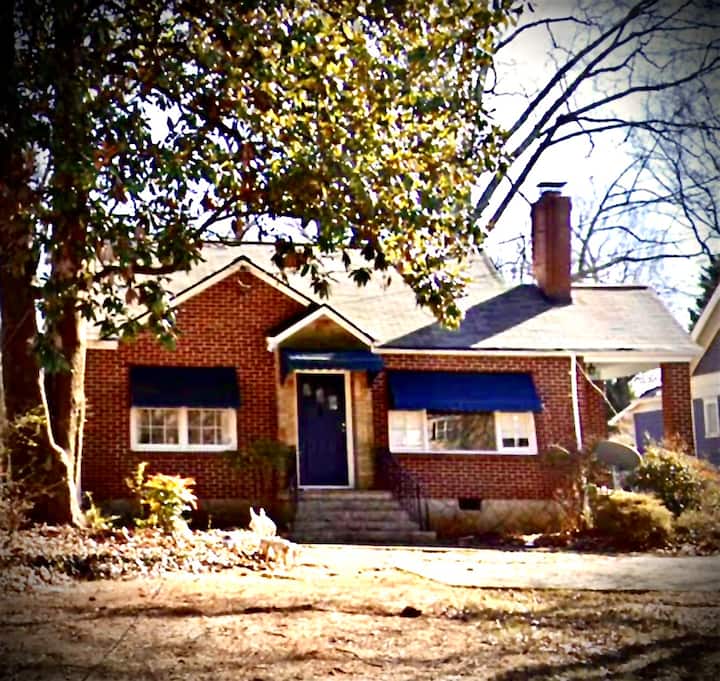 Bungalow In The Heart Of Decatur - Decatur, GA