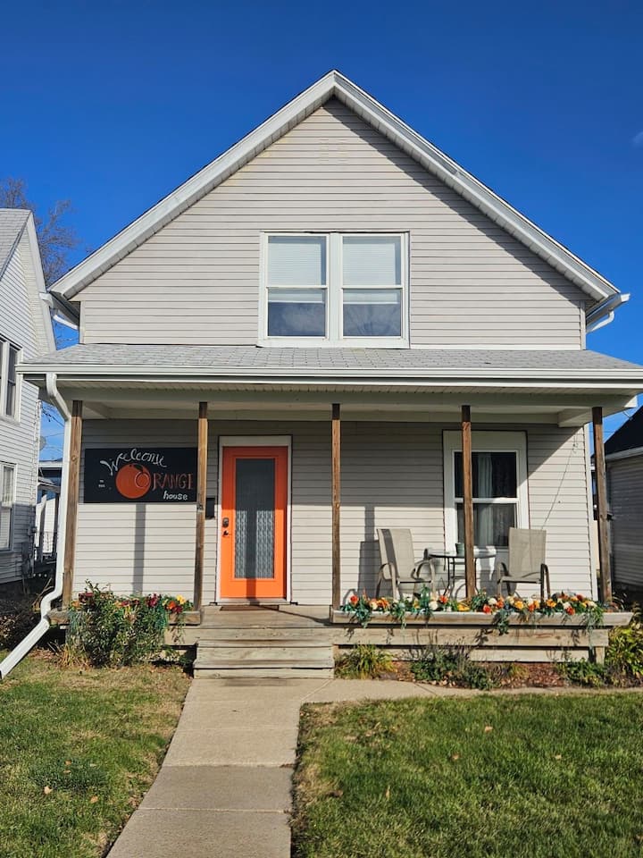 3 Bed 1.5 Bath Large Living Area Cr - Cedar Rapids, IA