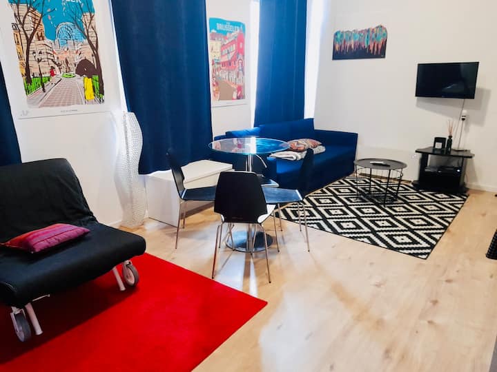 Urban Brusselscity *Grand Place-10mn-midi Station* - Bruselas