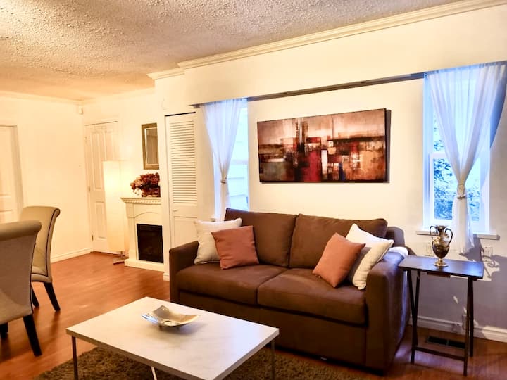 Garden Suite In Capilano/grouse Mn, Downtown - West Vancouver