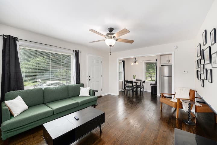 Updated 2 Bedroom Home One Floor Condo - Independence, MO