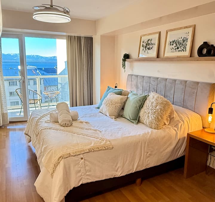 Sanmartin, Central, Lake View, With Garage. - San Carlos de Bariloche