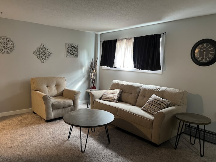 Comfortable 2 Bedroom Suite - North Battleford
