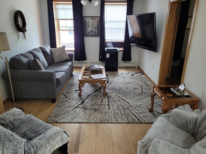 The Delta Loft - Gladstone, MI