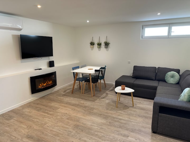 Bel Appartement à Beligneux Avec Terrasse Privée - Pérouges