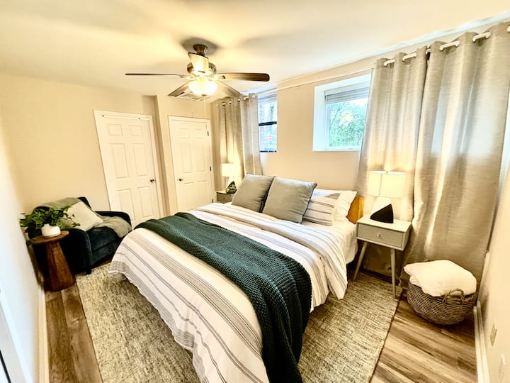 Perfect Downtown Gameday Apt! - Athens, GA