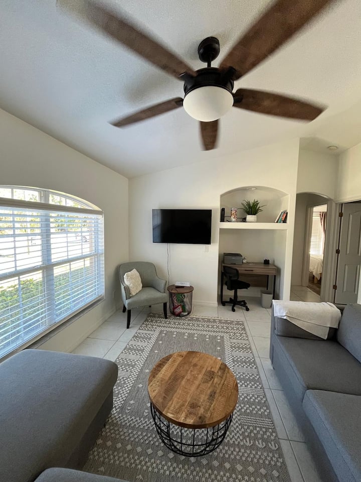 Amazing Saltwater Pool Home - 3/2 Awesome Lanai - North Port, FL