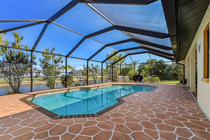 Waterfront Heated Pool Home W/dock - Sanibel Island, FL
