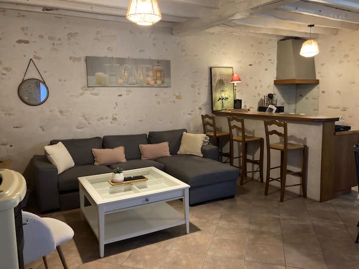 Jolie Fermette à 2 Min Du Circuit Magny Cours - Nièvre