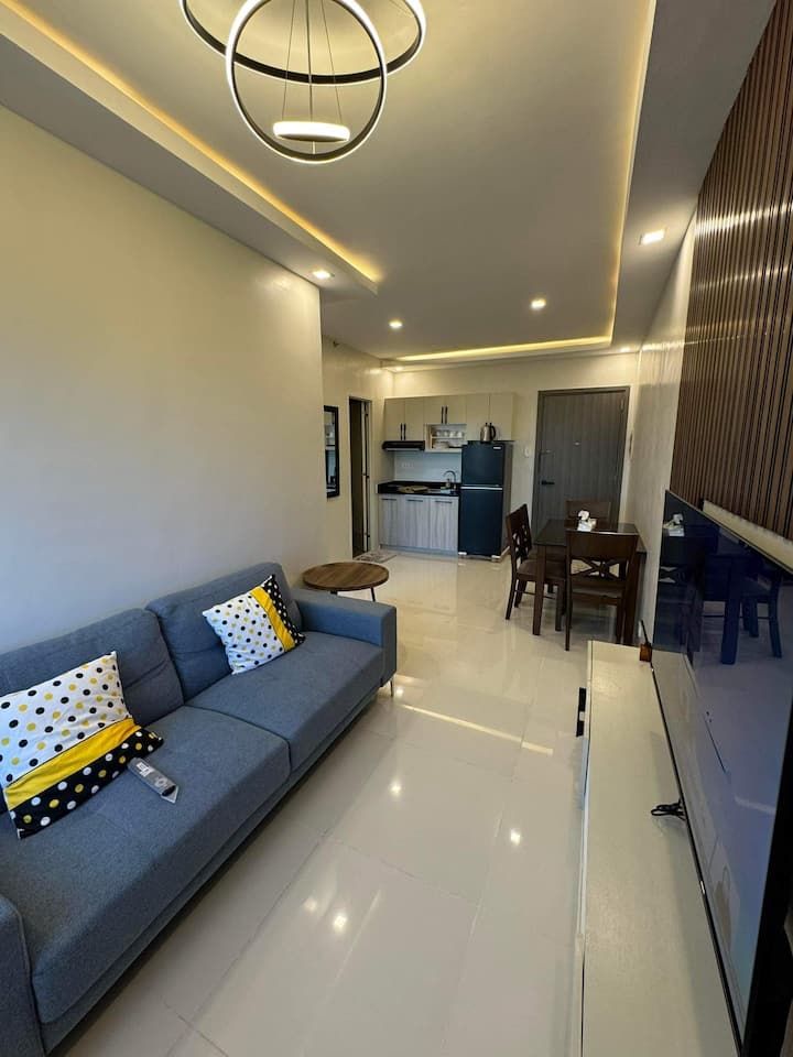 Condo Bliss @ 7o Ibiza Tower, Camella Manors - Bacólod