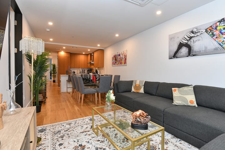 Chelsea Luxury 3br W/ Private Elevator & Balcony - 