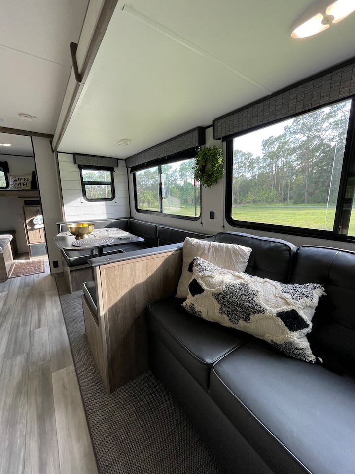 Modern Mobile Suite - Winter Garden, FL