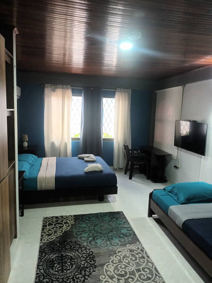 Hostal Blue H
Cl. 8 # 6a-05 Black Dog - San Andrés