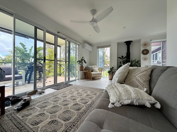 Beach Retreat 3 Mins Walk To Beach - Australia