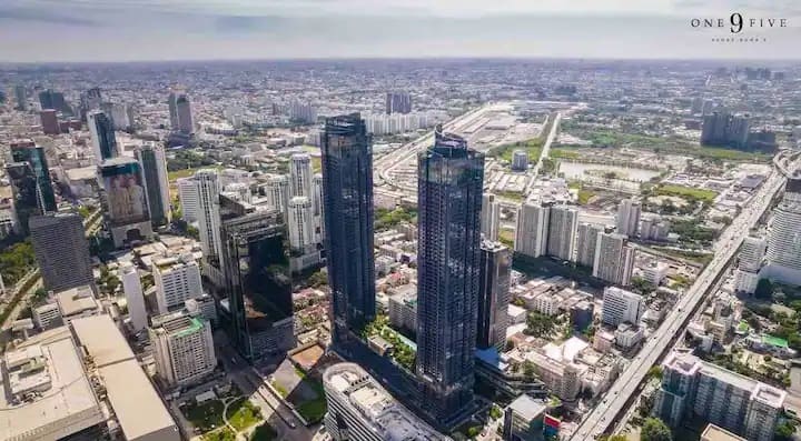 Rama9豪华公寓/免费无边高空泳池/健身房/wifi/配套豪华/近bts/45f/中文房东 - Bangkok