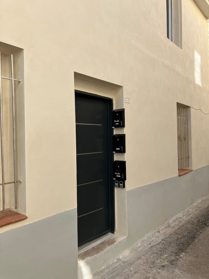 Au Cœur De Ville De Lunel- Proche Grande Motte - Lunel