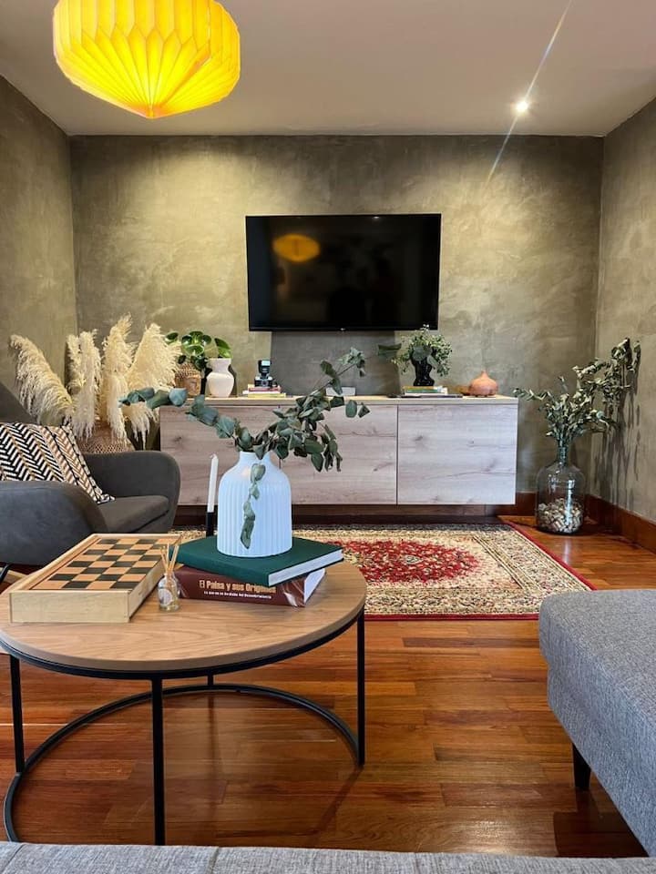 Digital Nomad Pad In Conquistadores/laureles - Medellín