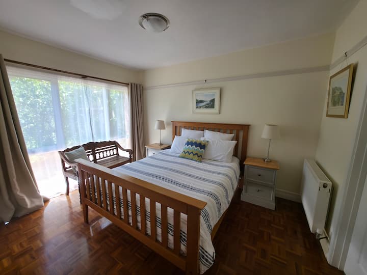 Camberwell Charm - In Tranquil, Private Garden - Box Hill