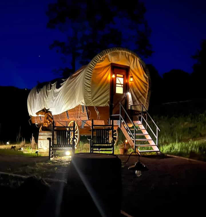Luxury "Wandering Wine Wagon”winery/mountain View - Banner Elk, NC