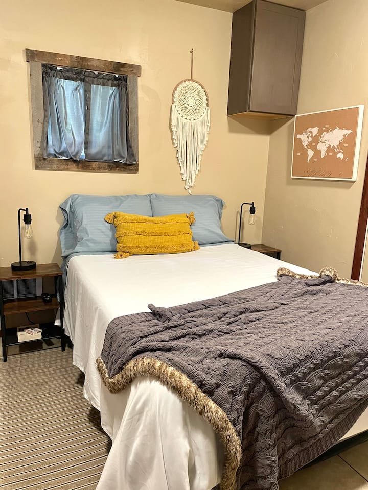 Cozy Cabin In Town*wildlife Abound* Brand New Bed! - Kalispell, MT