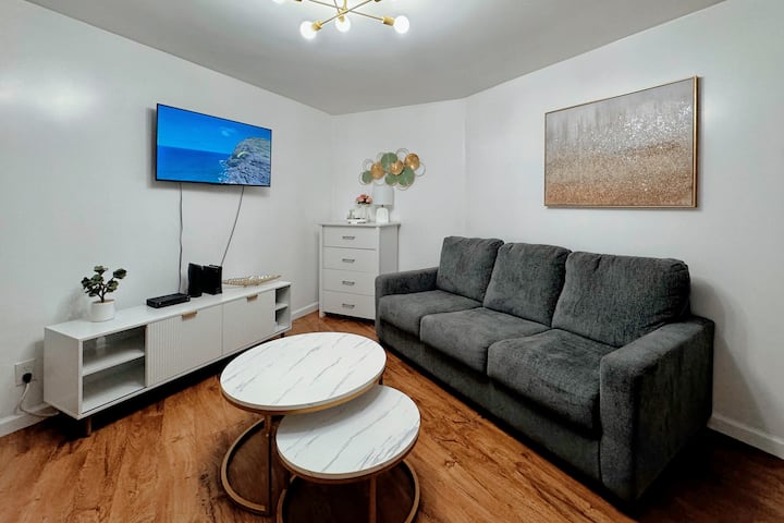 Spacious 1br Ocean/sunset View W/parking - Kailua Beach, HI