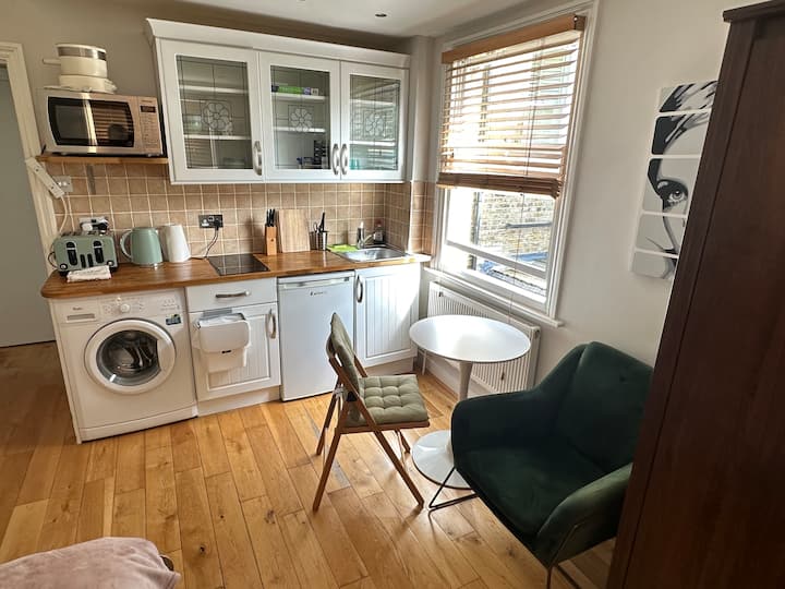 Fulham Studio Flat - Fulham