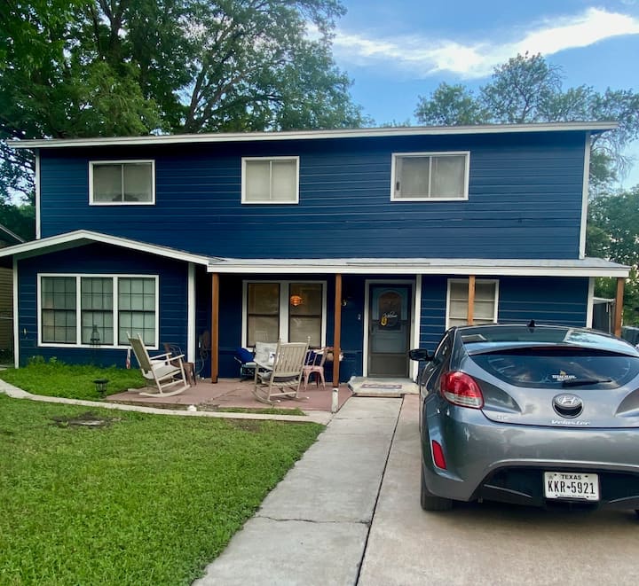 Sherwood House - San Marcos, TX