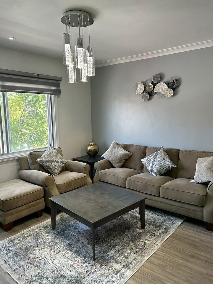 Le Fabre Chaleureux Familial - Montreal