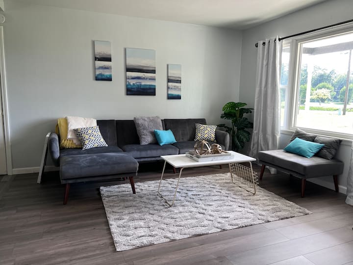 Minutes To Grand Park & Carmel! - Carmel, IN