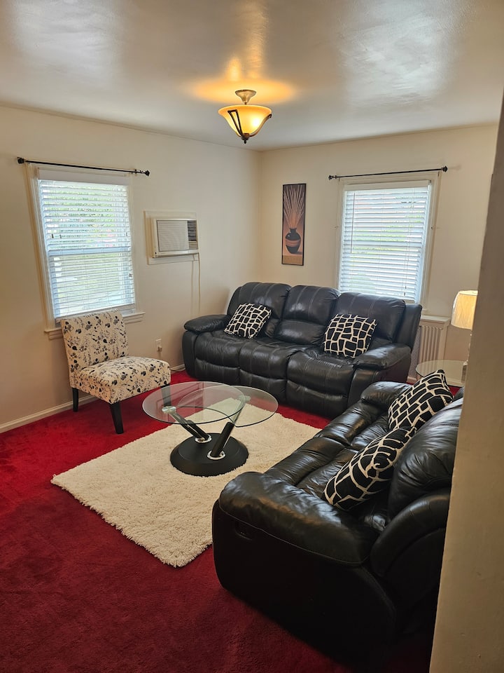 Apartment Near Ubs Arena/jfk/nyc/li/free Driveway. - Cambria Heights - Queens NY