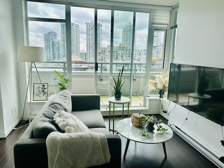 2b2b Luxury Living In Downtown (Min 90 Days) - Vancouver