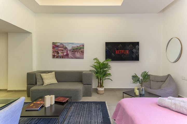 Gemmayzeh House – Purple Suite - Beirut