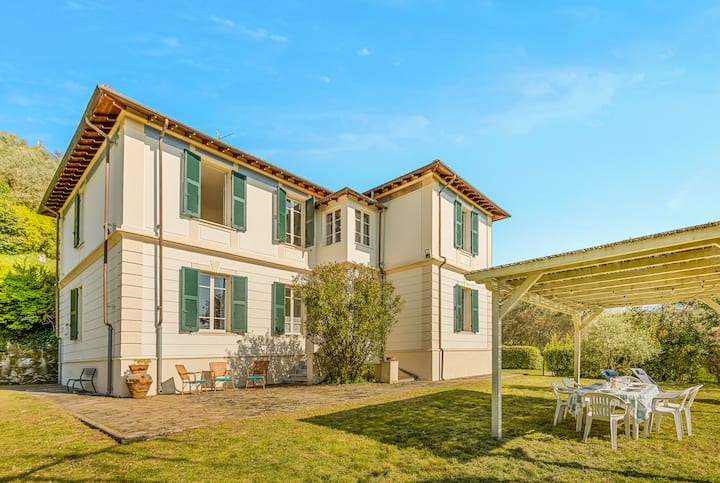 Villa La Fiorita - Italy