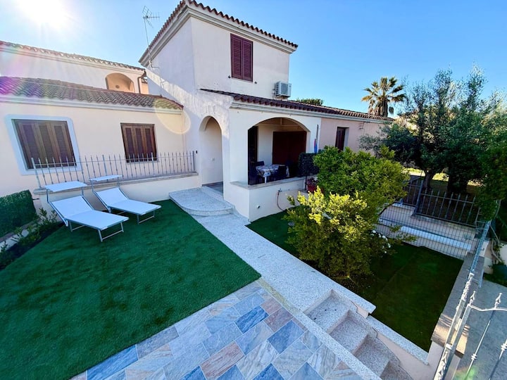 Casa Vacanze -Centralissima(2 Camere Matrimoniali) - San Teodoro