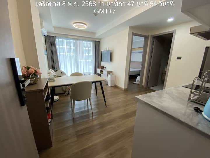 Pool-view 1-bedroom Suite | Balcony & Bright Space - Chiang Mai, Thailand