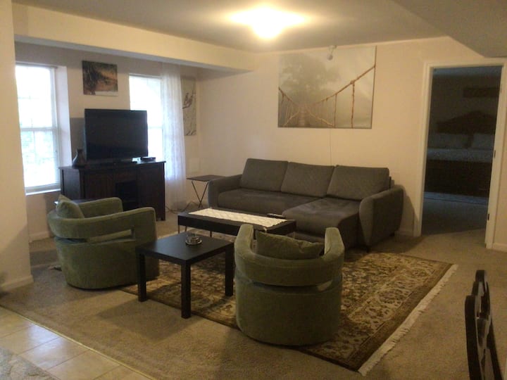 Cosy One  Bedroom Apartment In Leesburg - Leesburg, VA