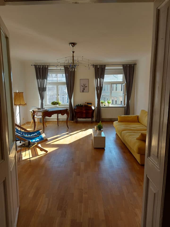 Charmante Altbauwohnung Im Herzen Der Stadt - Graz