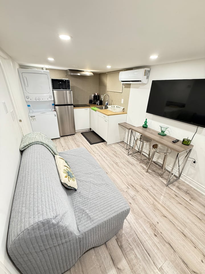 Bright & New 1 Bedroom Basement Apartment - Mississauga