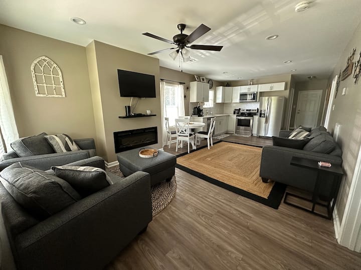 Cozy, Quiet & Private 3br Home! - ベルモント, NC