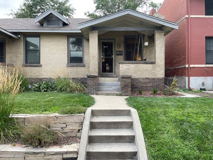 2 Bdrm Home In City Park West - Denver, CO