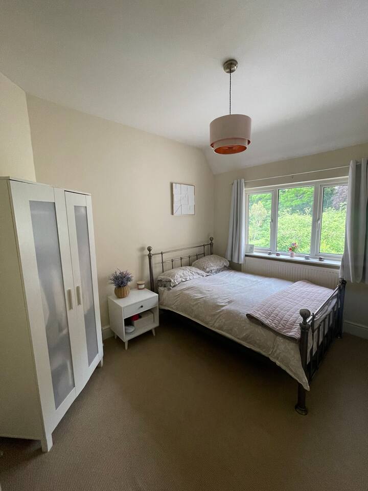 Cosy Double Room In The Heart Of Sutton Coldfield - Sutton Coldfield