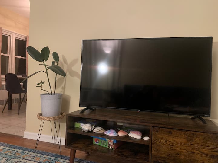 Sunny Two Bedroom Close To The Beach - Point Lookout, NY