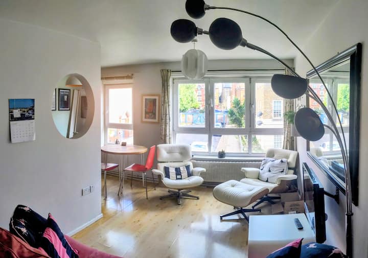 Sunny Apartment, Close To Tube - Canary Wharf - London