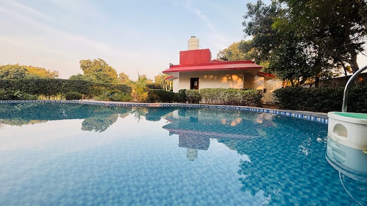 Ananda Bagh 2bhk Farm W Pool Near Itc Grand Bharat - Manesar