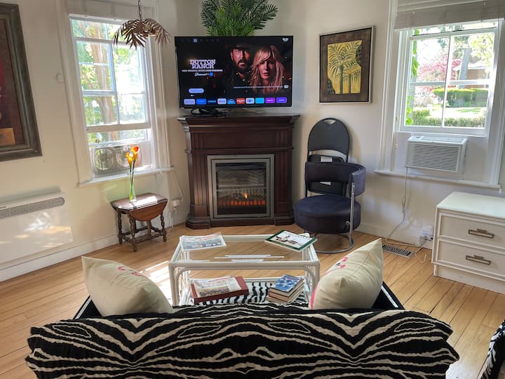 Drayton House Bachelor Apartment - Port Dover