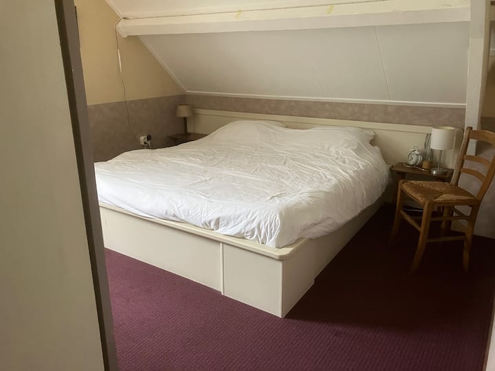 K3 2 Persoonsbed In Uniek Huis - Zélande