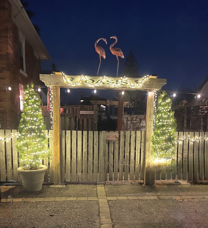 Oasis At Anthony's Gardens - Port Dover