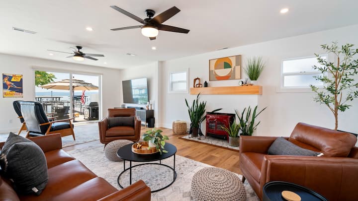 Modern Farmhouse, Lakefront Oasis - 尼斯